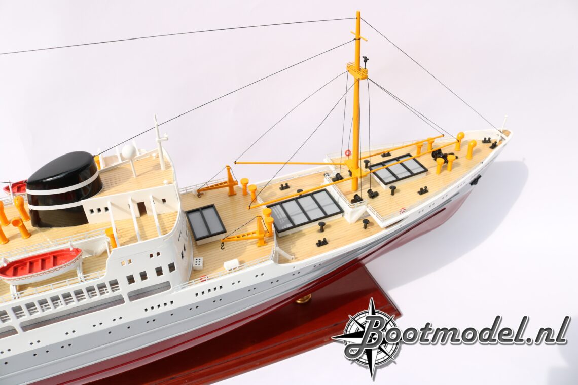 Oranje Nassau scheepsmodel - Bootmodel.nl