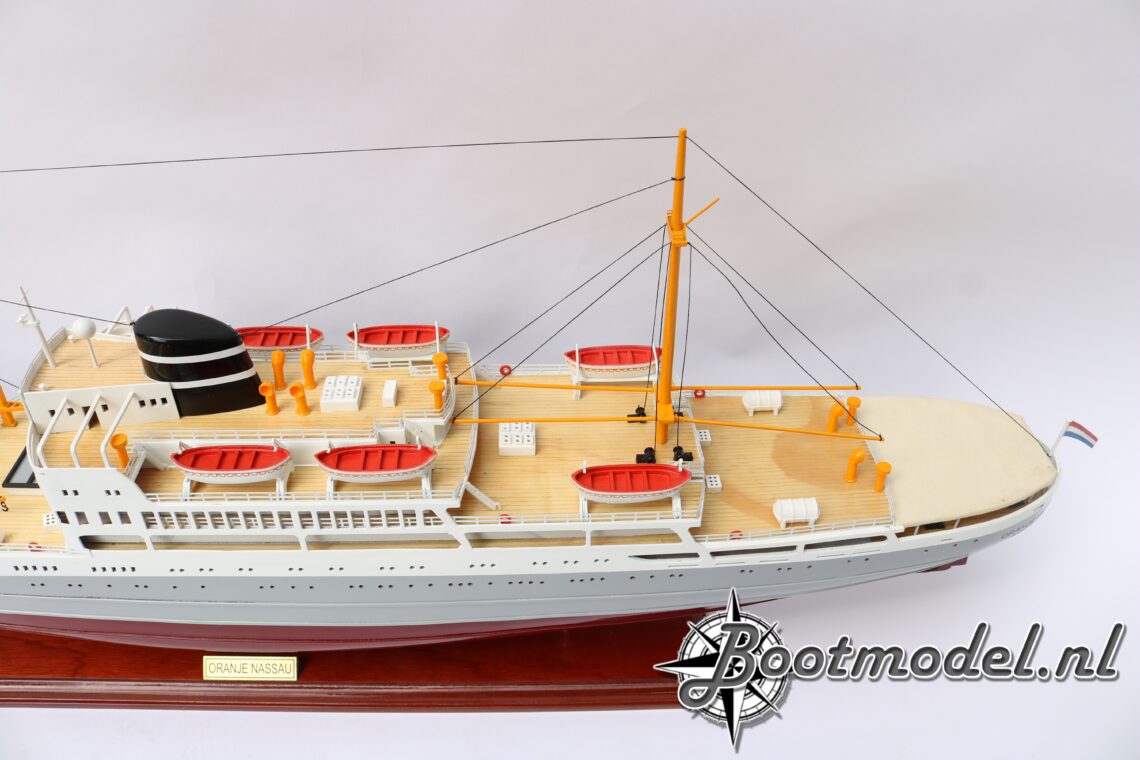 Oranje Nassau scheepsmodel - Bootmodel.nl