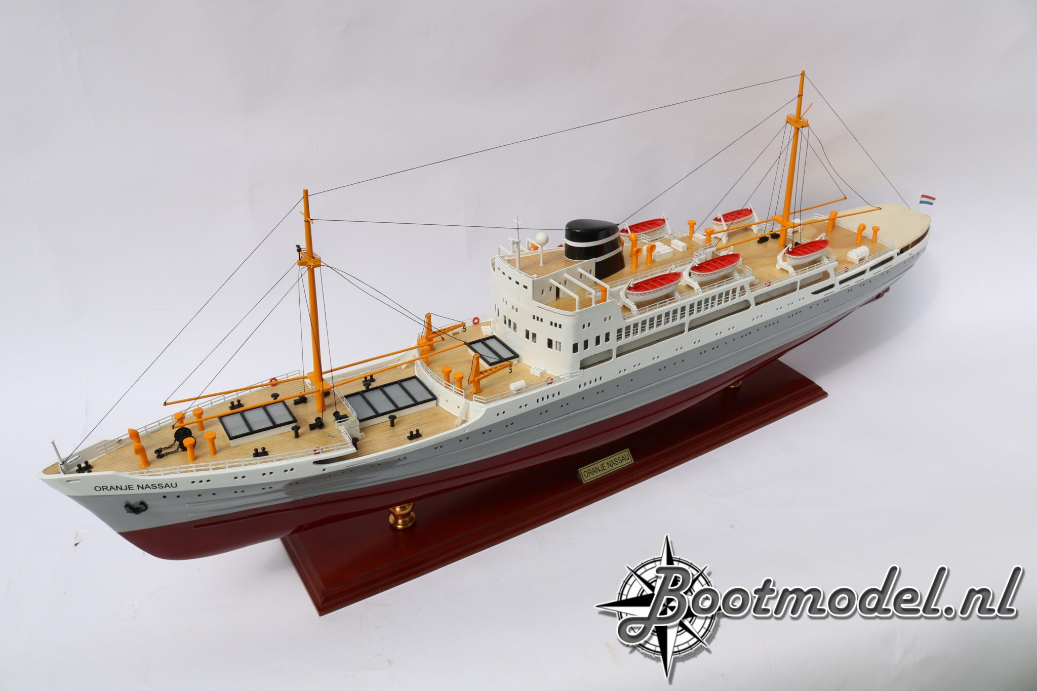 Oranje Nassau scheepsmodel - Bootmodel.nl