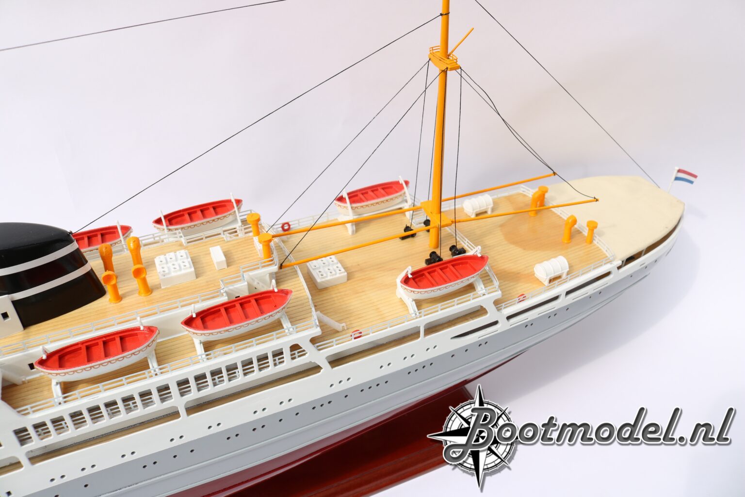 Oranje Nassau scheepsmodel - Bootmodel.nl